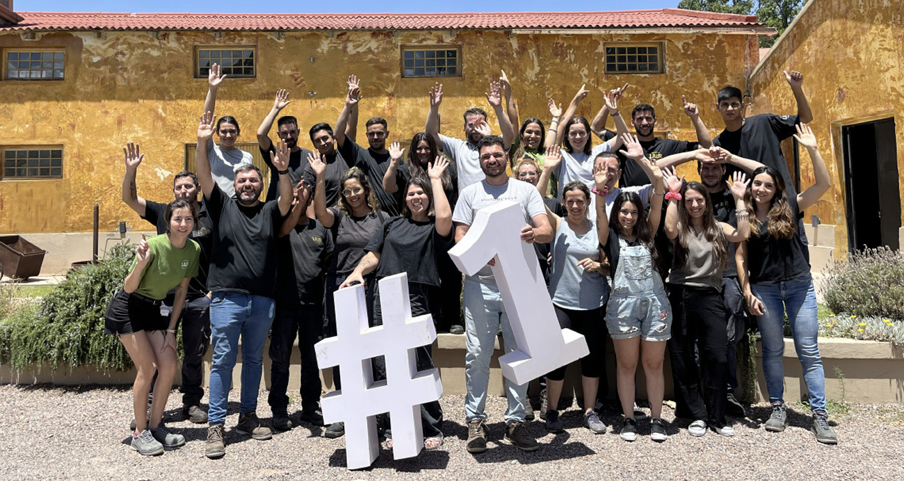 Lo hicimos otra vez, Olivícola Laur repite la hazaña y vuelve al TOP 1 ...